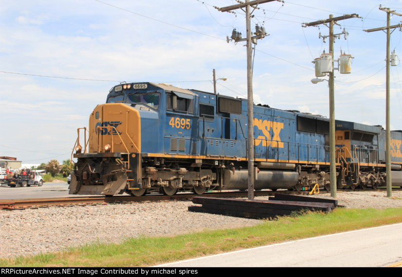 csx 4695